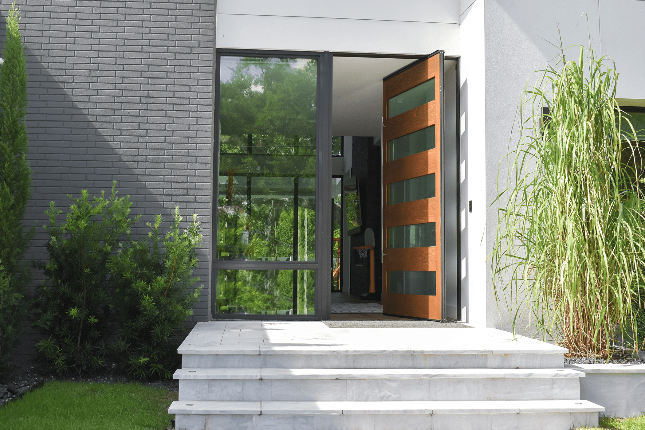 Vista Pivot - Impact Rated Pivot Doors | Euro-Wall